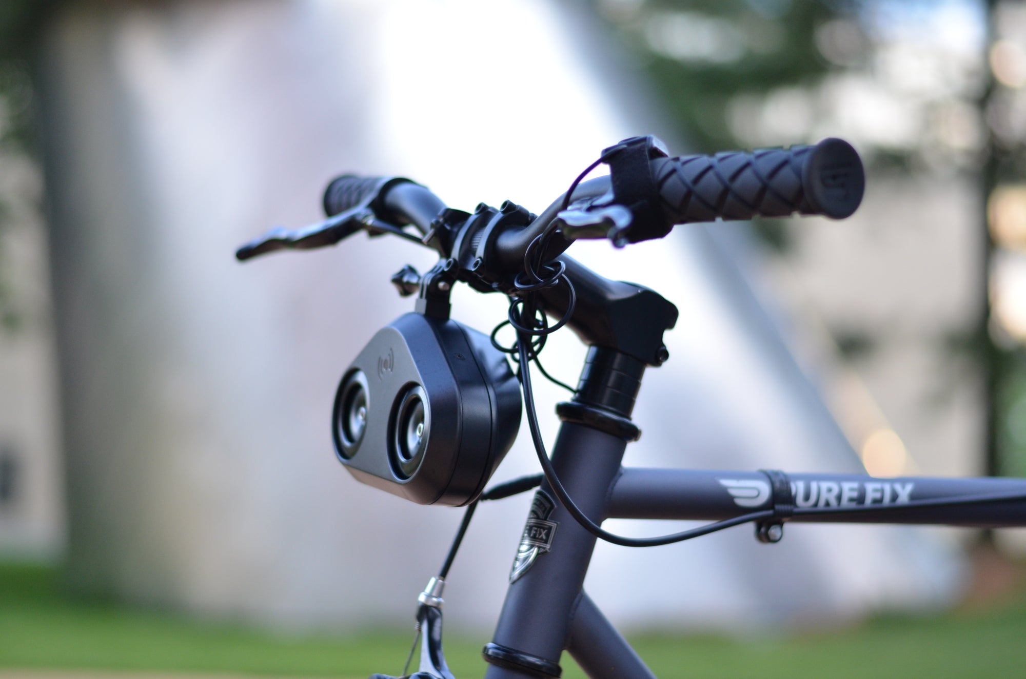 Loud Mini horn for bikes that sounds like a car – Loud Bicycle